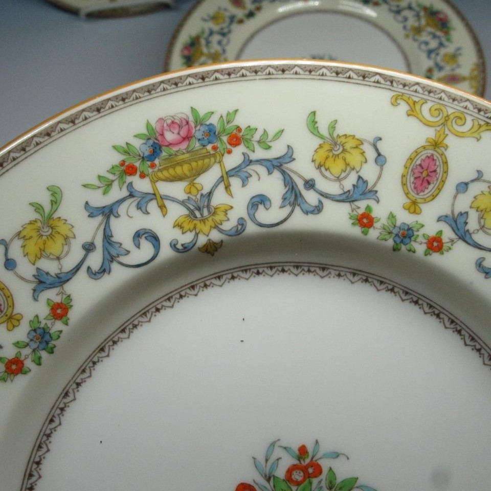 Minton China England - Talbot B1124 - Blue Scrolls - 12 Dinner Luncheon ...