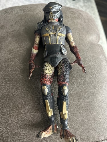 NECA Ultimate Fugitive Predator 8" Action Figure 2018 Loose | eBay