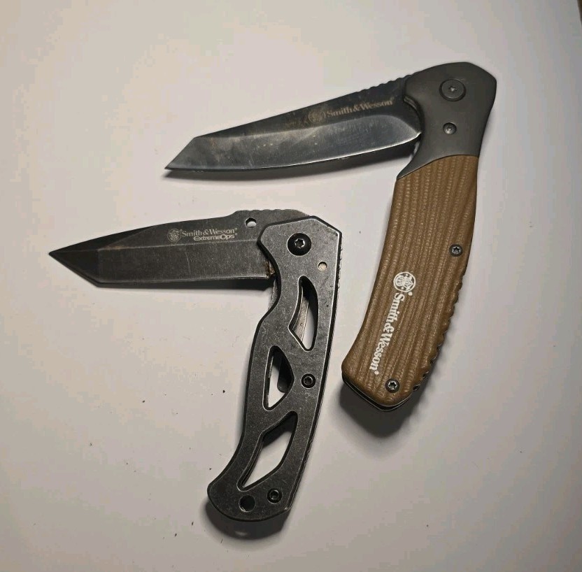 Lot of 2 Smith & Wesson Folding Pocket Knife Extreme OPS CK404 and ...