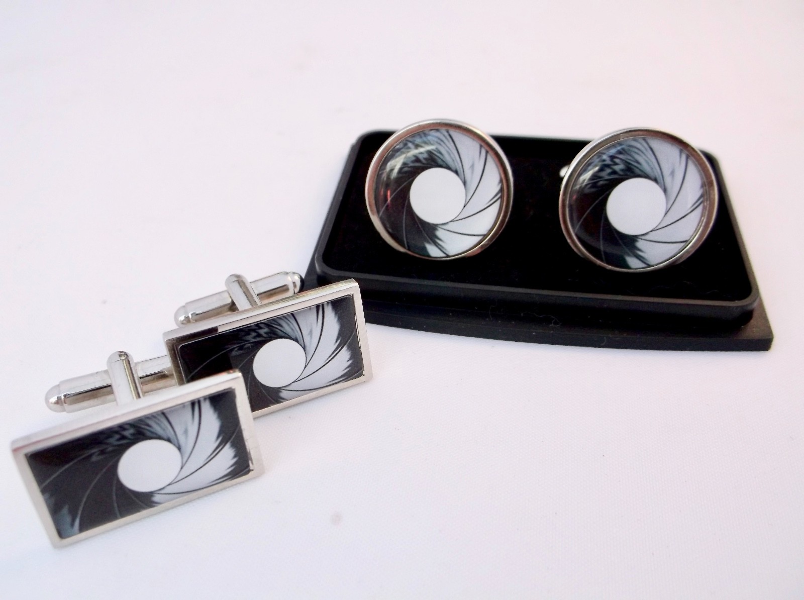 JAMES BOND GUN BARREL GUNBARREL 007 BADGE MENS CUFFLINKS CUFF LINKS ...