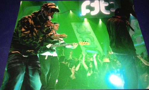 Pharrell Williams Rap Hand Signed 11x14 Photo Autographed NERD Daft ...