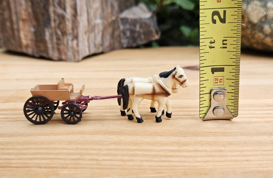 Vintage HO Scale Horse Drawn Wagon Train Railroad Village Accessories ...