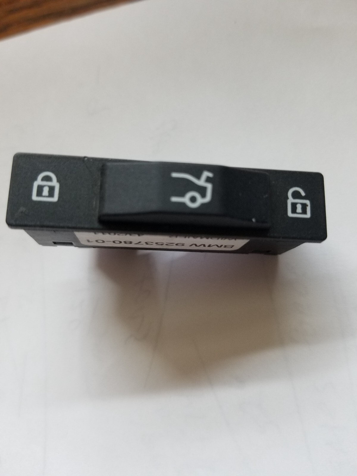 2011-2016 BMW F10 550i Center Console Trunk Release Control Button ...