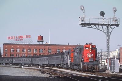 SP 3193 headed into the main San Francisco Station in June 1985 5 x 7 ...
