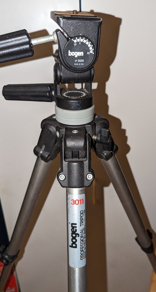 Bogen 3011 Professional Camera Tripod w/ Fluid Head 3011/3029 | eBay
