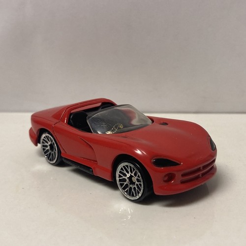 1992-1995 Dodge Viper SR1 RT/10 Collectible 1/64 Scale Diecast Diorama ...