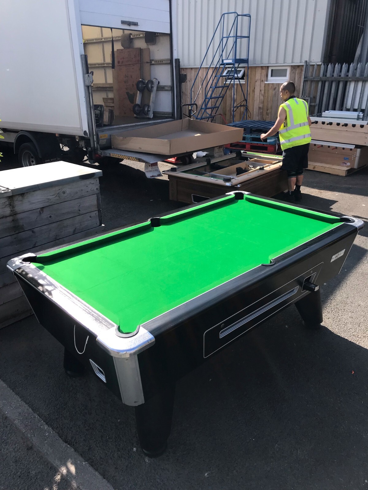 7x4 Black supreme Winner Pool Table Refurbed - Green cloth | eBay