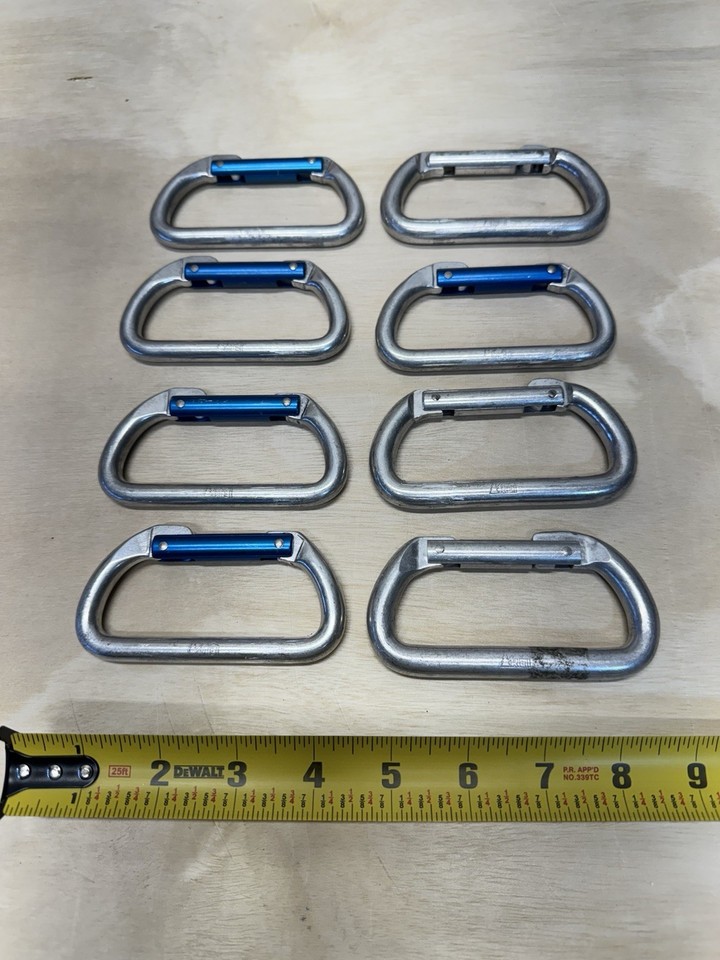 8 REI Mountain Climbing D Carabiners 23k | eBay
