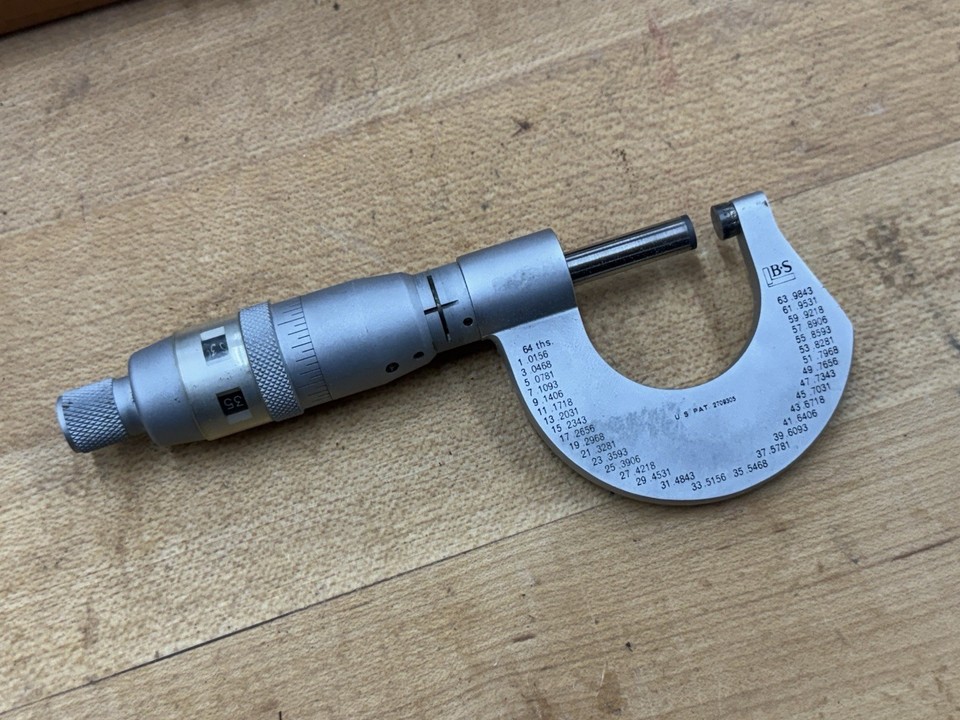 Brown & Sharpe 0-1 inch Outside Micrometer w/Box (Model 200, 0.0001 ...