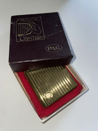 VINTAGE PAC ROYAL CROWN BRASS RIBBED MUSICAL PATENT C. 1940'S LIGHTER ...