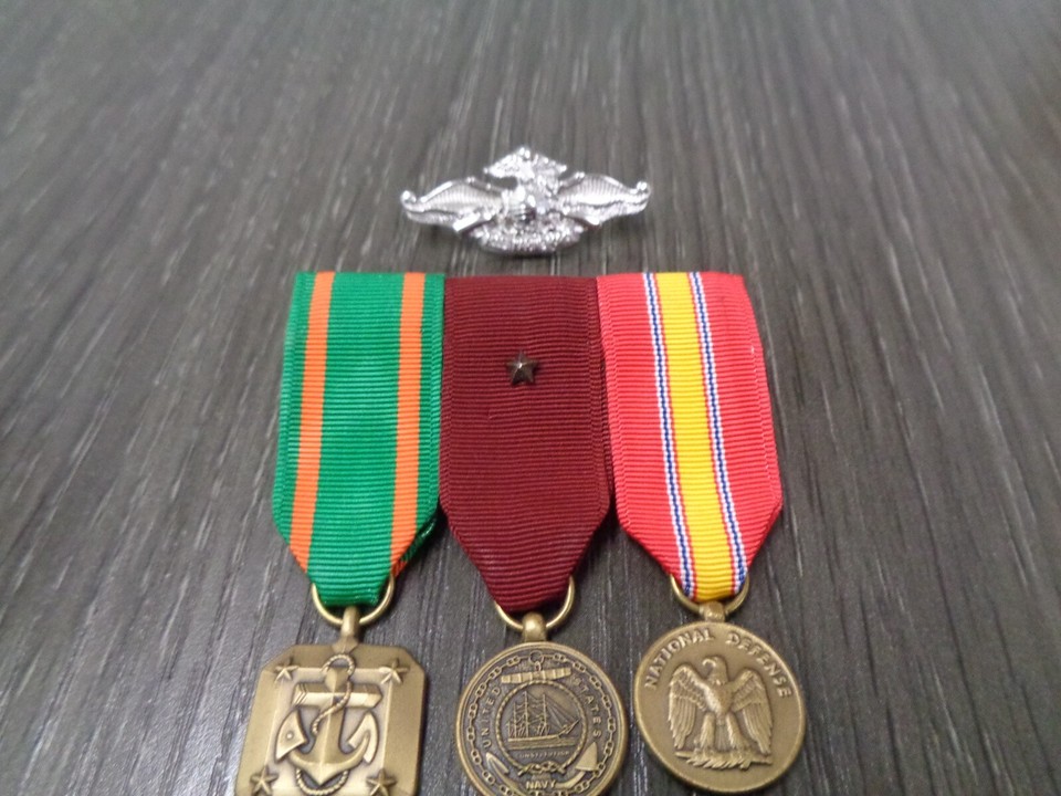 MINI SIZE MEDAL SET 7 MEDALS MOUNTED UNITED STATES ENLISTED USN PLUS ...