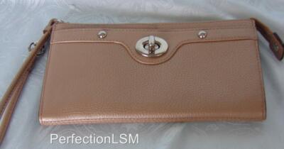 NWT Coach Penelope 45647 Pebbled Leather Zippy Wallet in shimmering ...