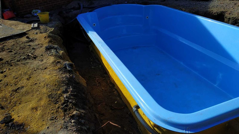 Polyester Fibreglass SWIMMING POOL 6,0 x 3,0 x 1,4m ONE PIECE | eBay UK