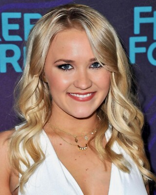 Emily Osment 8x10 Photo #9 WM | eBay