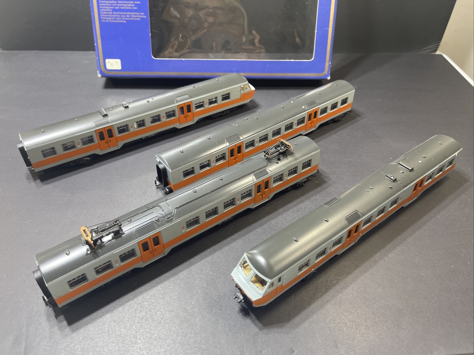 HO SCALE LIMA GOLDEN SERIES 149747GP ELECTRIC PASSENGER TRAIN SET ...