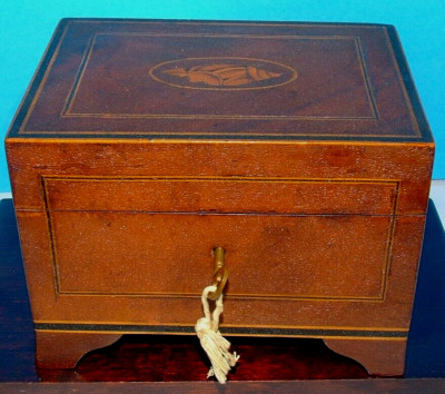 Victorian - Antique Collar Box