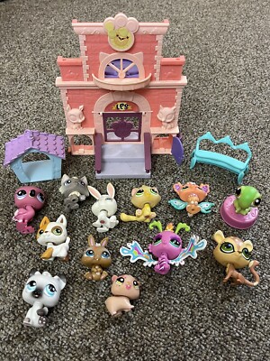 Littlest Pet Shop Small Lot With LPS School House Hasbro | eBay
