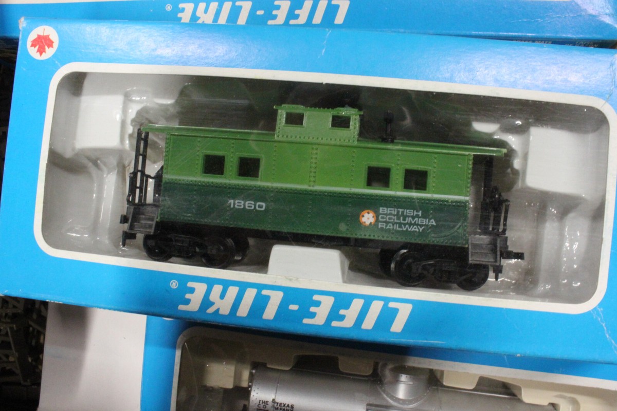 Life Like Trains And Accessories Live Model Train Unboxings & New