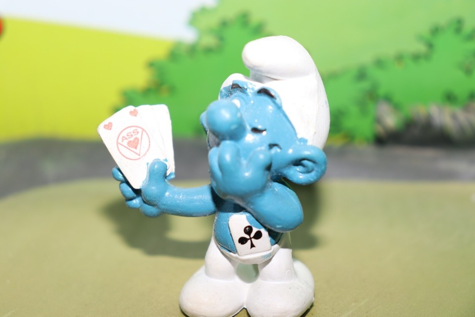 The Smurfs Card Player Smurf Ass Cards RARE VERSION Vintage Display Toy ...