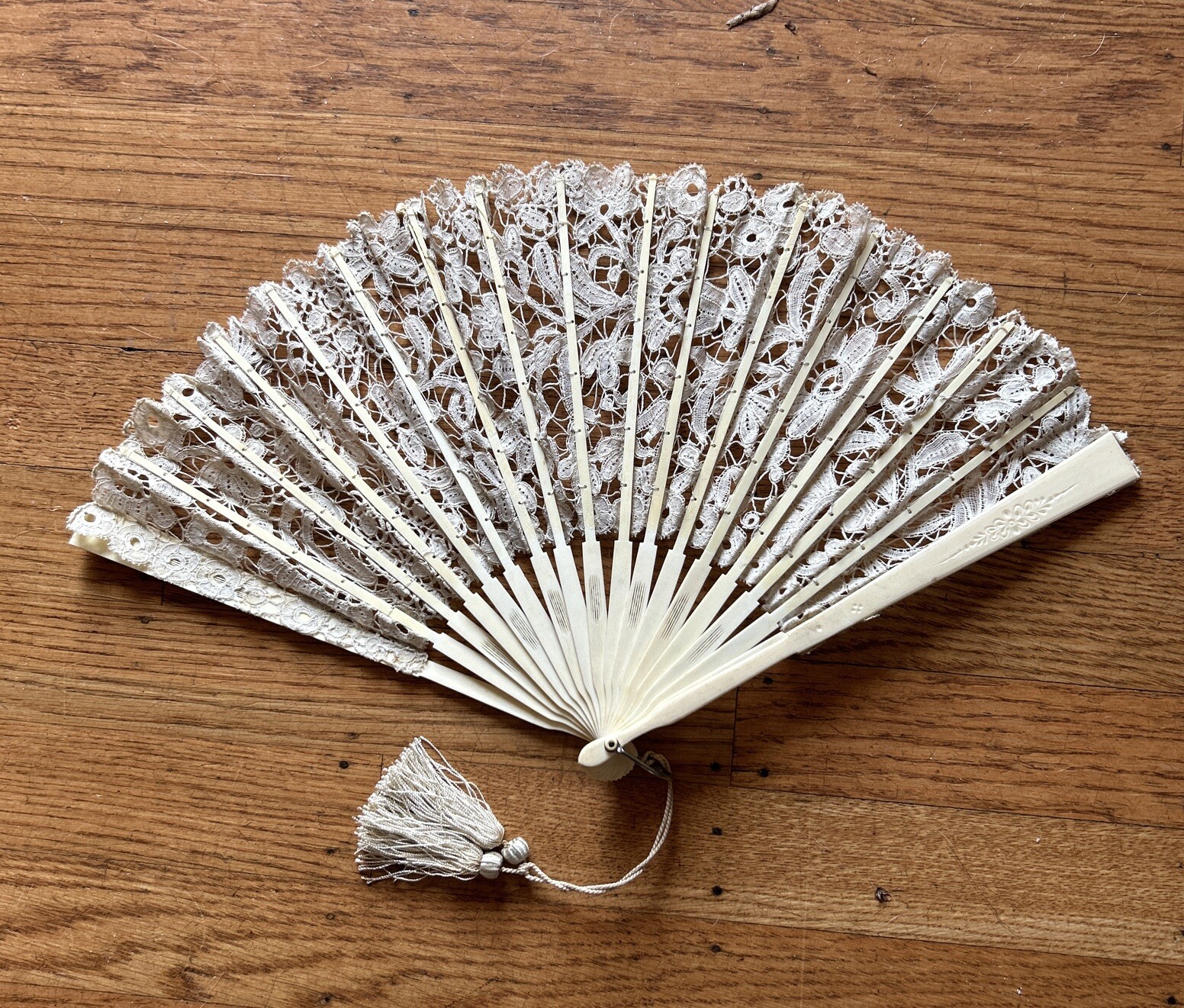 Antique American Lace Hand Fan In Original Box, Cir… - Gem