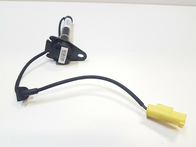 Mercedes-Benz W205 2015 RHD Hood Actuator OEM 2059060002 for sale ...