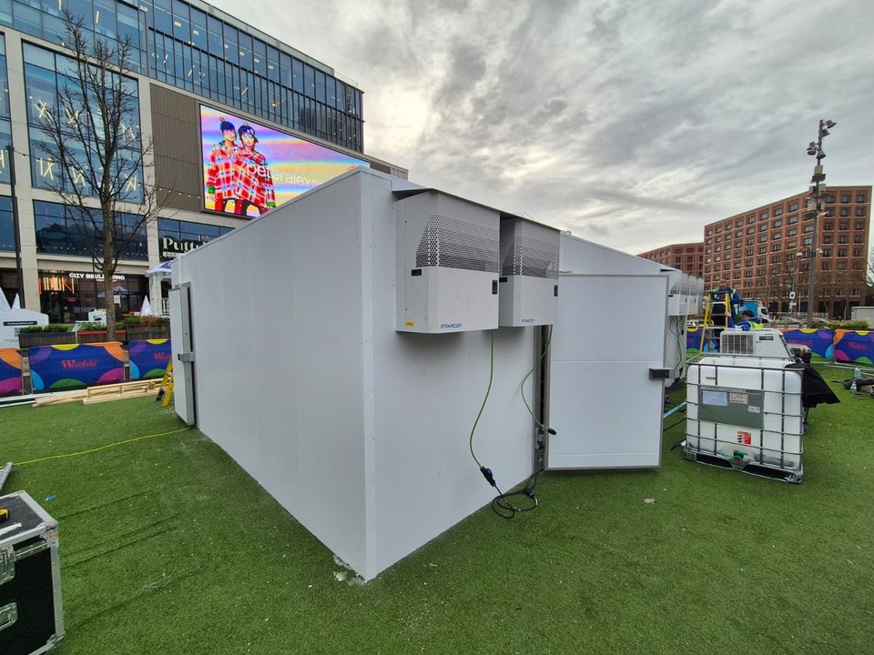 BRAND NEW - Walk in Freezer Room - 6m x 10m x 2.5m High | eBay UK