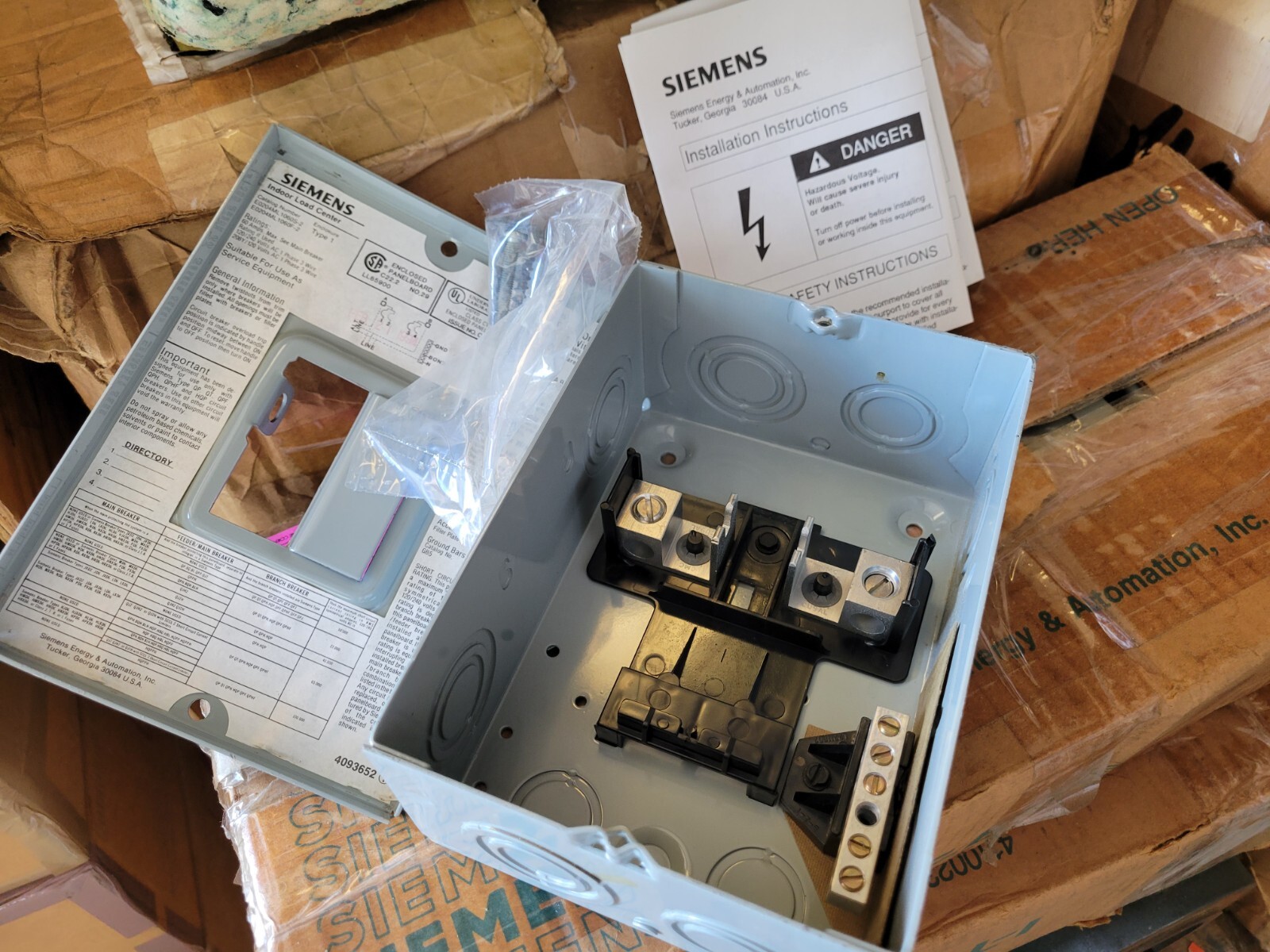 E0204ML1060S-2 SIEMENS 60 AMP 120/240V 2/4 CIRCUIT LOAD CENTER NEW SALE ...