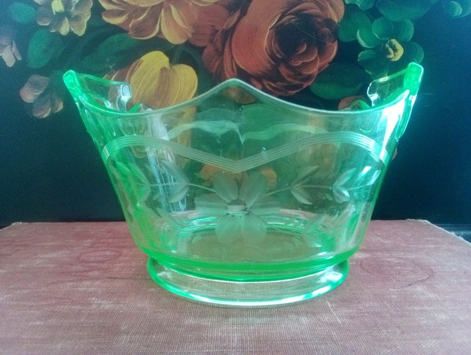 Green Depression Glass Bowl With Handles