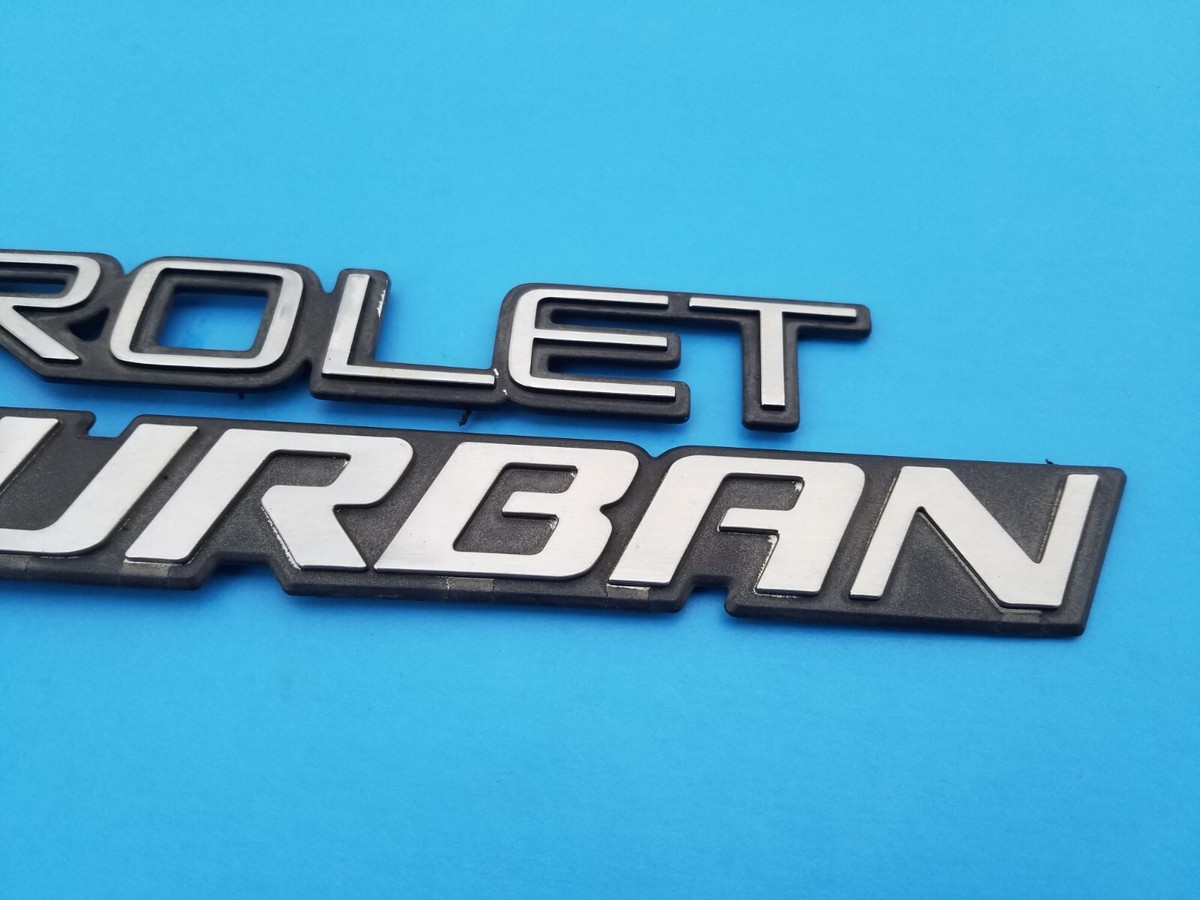 Chevy Suburban Logo