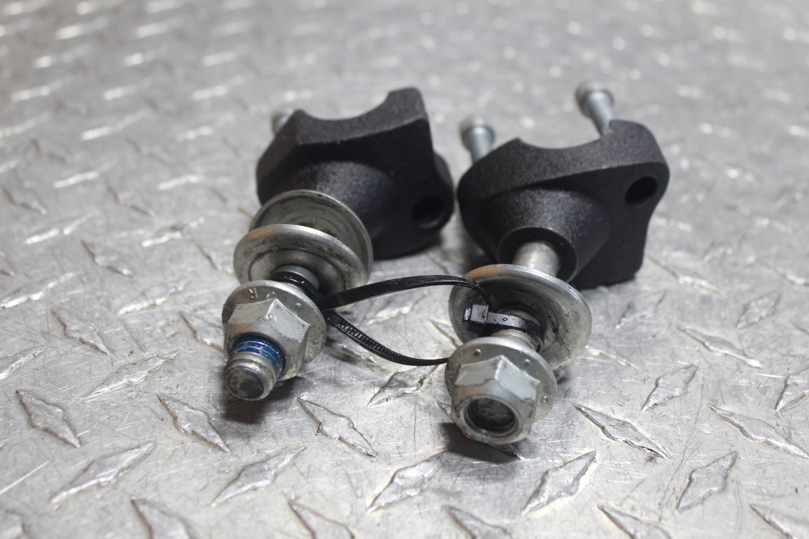 Harley Davidson 2018 Softail FXBB Street Bob Riser Black 55900103 ...