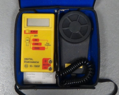 BEHA 93-1065F Digital Illuminometer Light Meter with Case (BATTERY ...