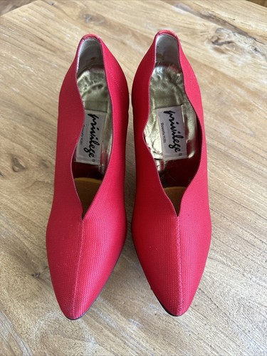 vintage red pumps - Gem