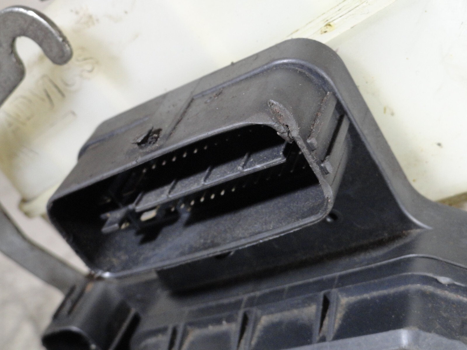 2005-2009 Toyota 4Runner Abs Anti-Lock Brake Pump Master Cylinder 89541 ...