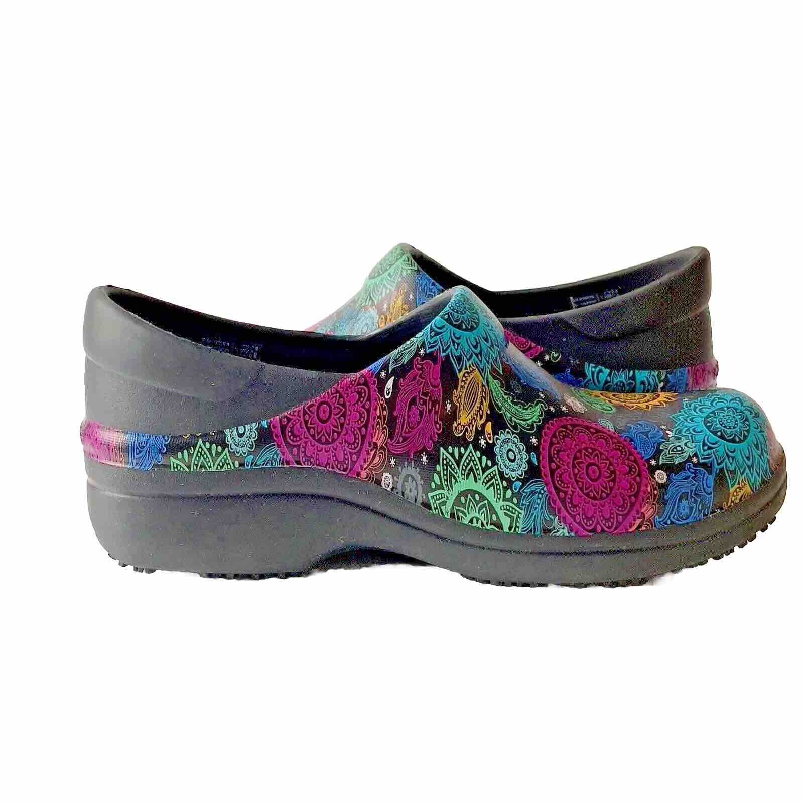 Crocs On The Clock Clogs Woman's 8 Slip Resistant Wor… - Gem