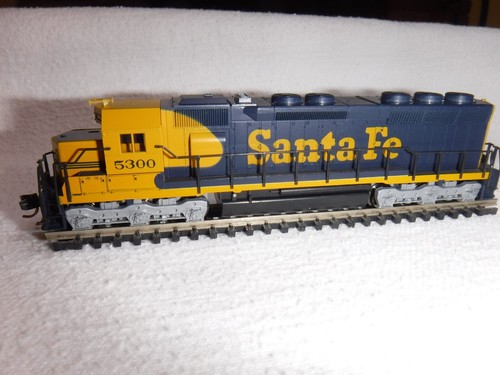 N Scale Kato EMD SD45, Santa Fe AT&SF #5300, 176-311, DC Version | eBay