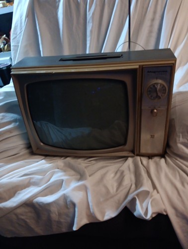 Vintage Magnavox TV Mid-Century Retro Television Set | eBay