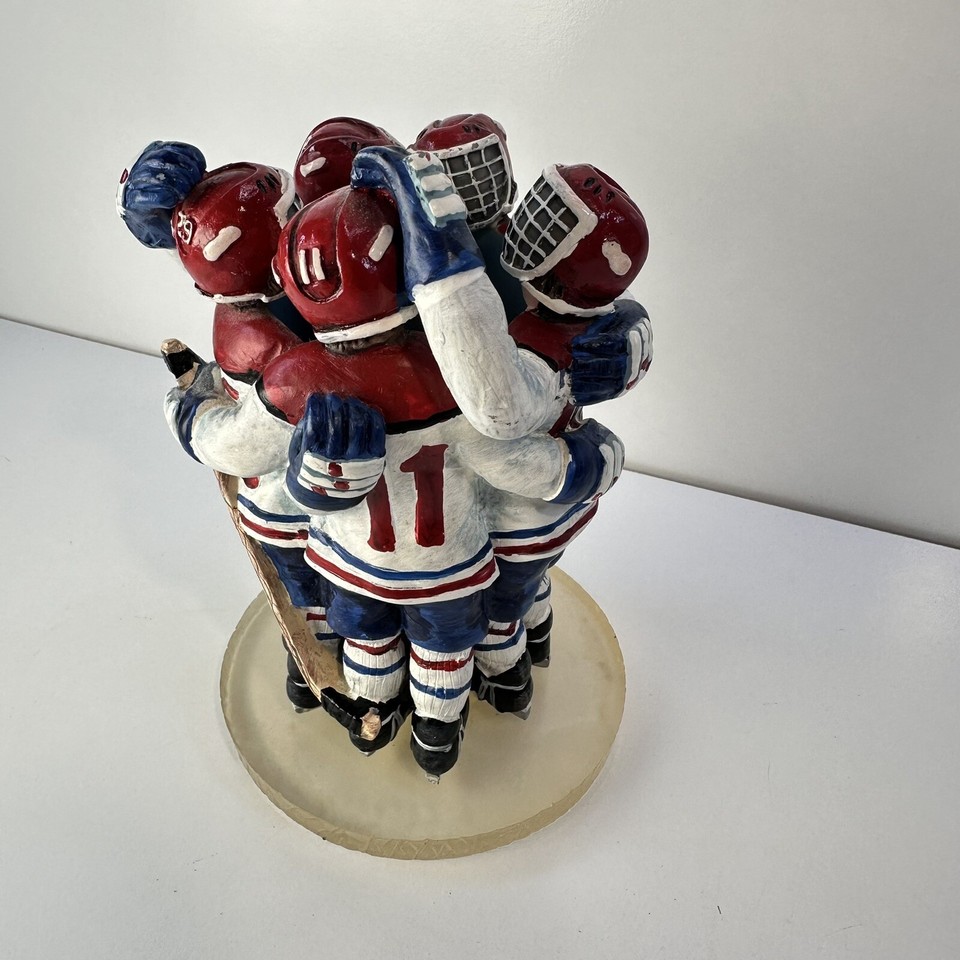 Hockey Decor Innovation Giftware Sports Players Huddle Figurine ...