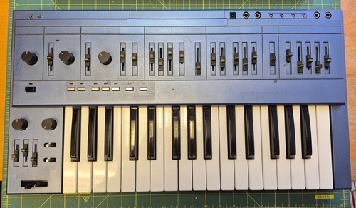Roland SH-101 Monophonic Bass Synthesizer Keyboard | eBay UK