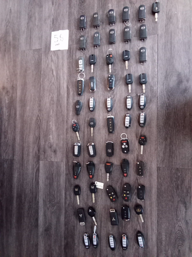 LOT OF 56 Mixed Key Fobs car Keyless Remotes BMW HONDA TOYOTA Nissan ...