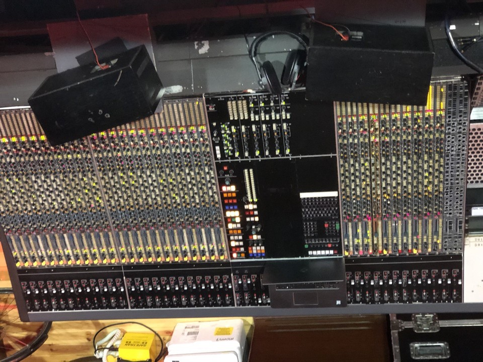 NEVE VR LEGEND 36 CHANNEL RECORDING / MIXING CONSOLE | eBay