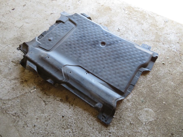 MERCEDES C Class W205 2015 RHD Gearbox Underbody Tray Cover Guard ...