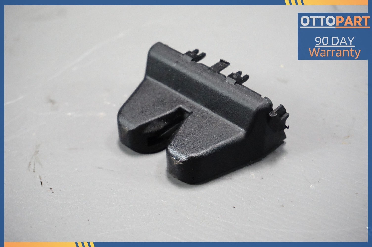 2013-2016 Mercedes W212 E350 Rear Left Driver Side Trunk Latch Cover ...