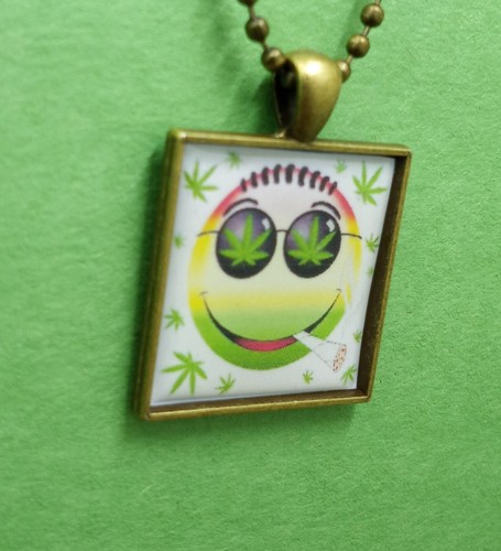420 Funny Smiley Face 60's Style Pendant Necklace | eBay