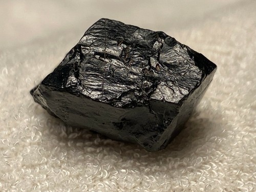 32.60 ct. Black hexagonal graphite-C meteorite impact diamond! | eBay