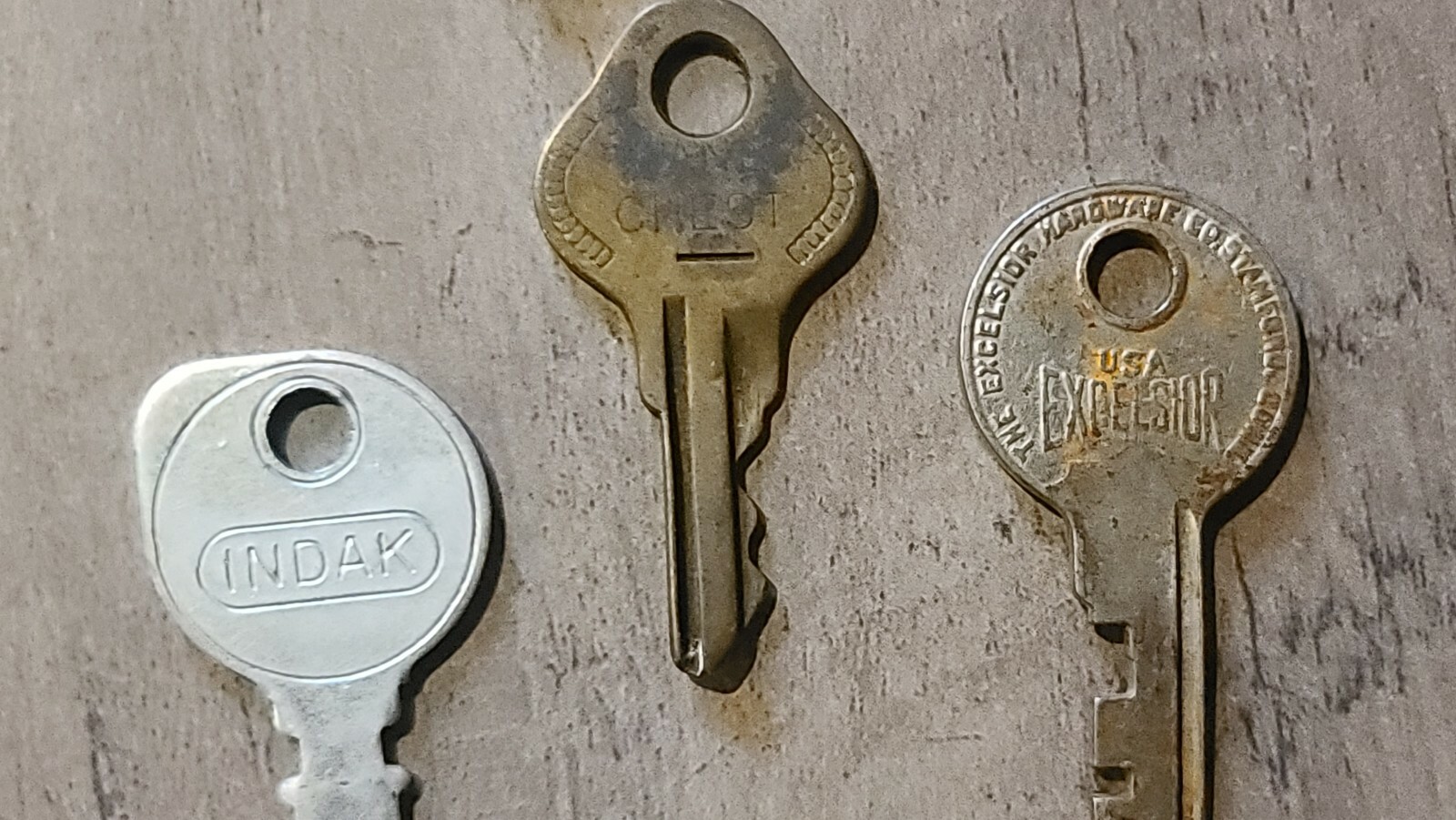 Keys - Collection - Crafts - Projects Lot of 5 Assorted KEYS | eBay