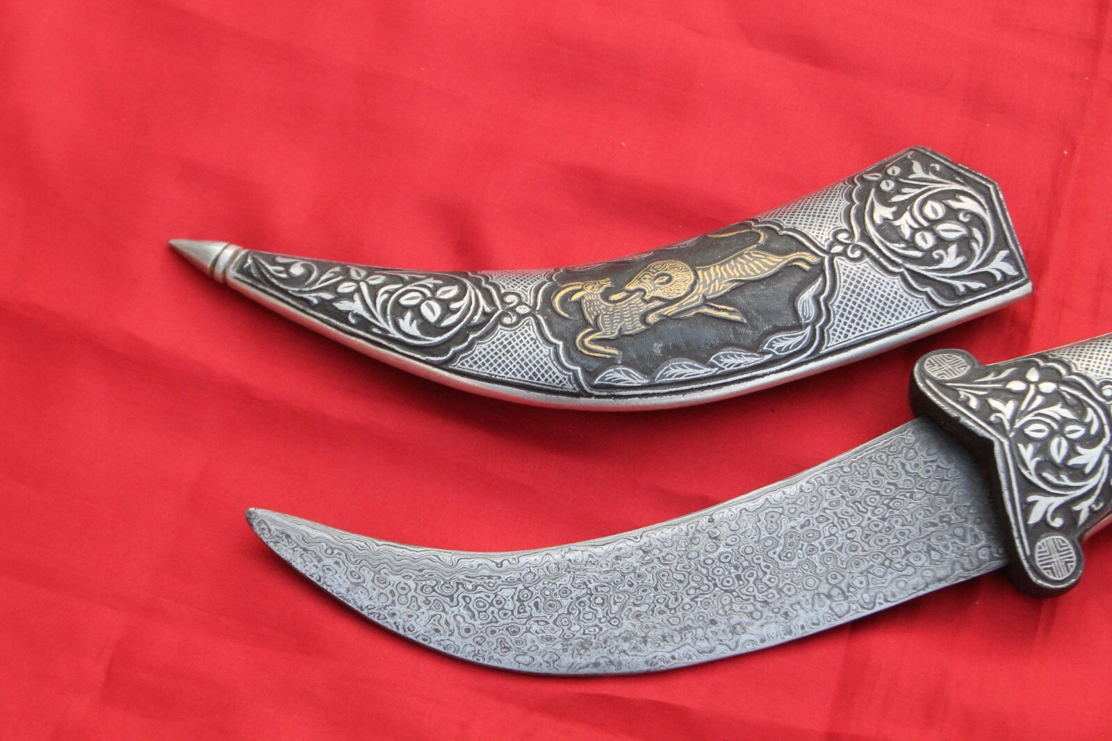 old vintage Rajput Sikh gold and silver engraved horse head handle ...