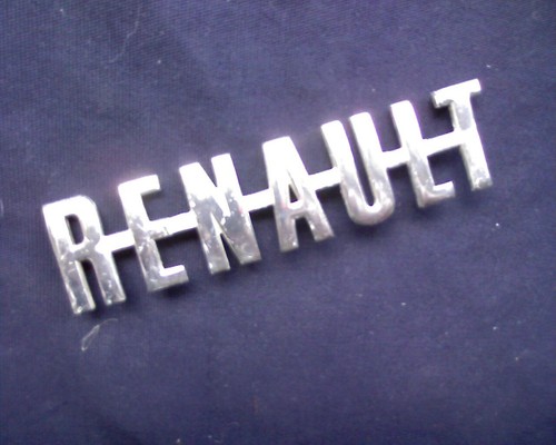 Renault car metal badge - emblem --- Good Pins | eBay Australia