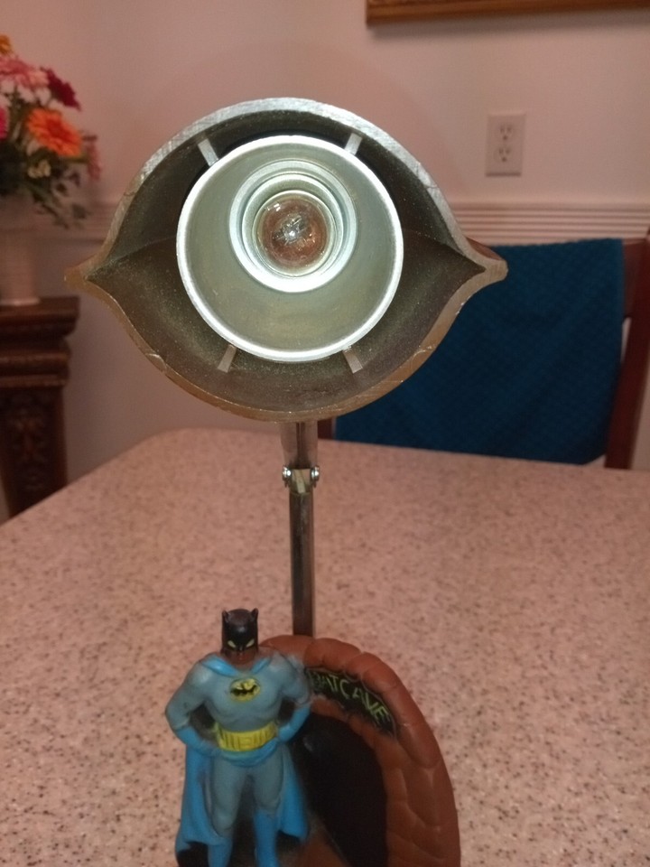 VINTAGE 1970'S BATMAN/BATCAVE DESK LAMP - MODEL NO. 8002 - VANITY FAIR ...