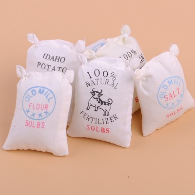 6pcs RC 1/10 Dollhouse Accessories Miniature Sack Kitchen crawler truck ...