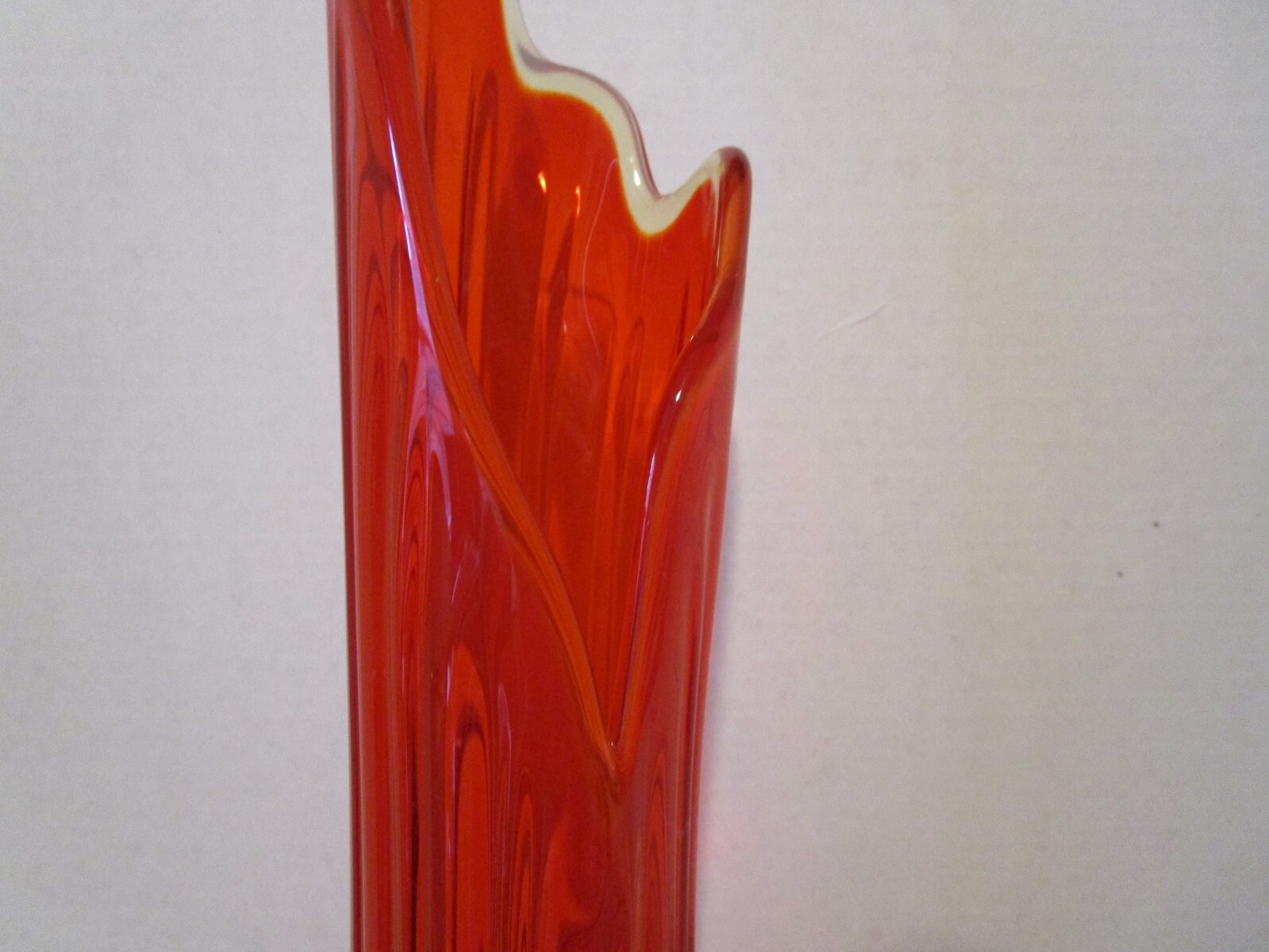 L E Smith Swung Vase Flame Amberina Ribbed Nubby Vintage MCM 23" Tall ...